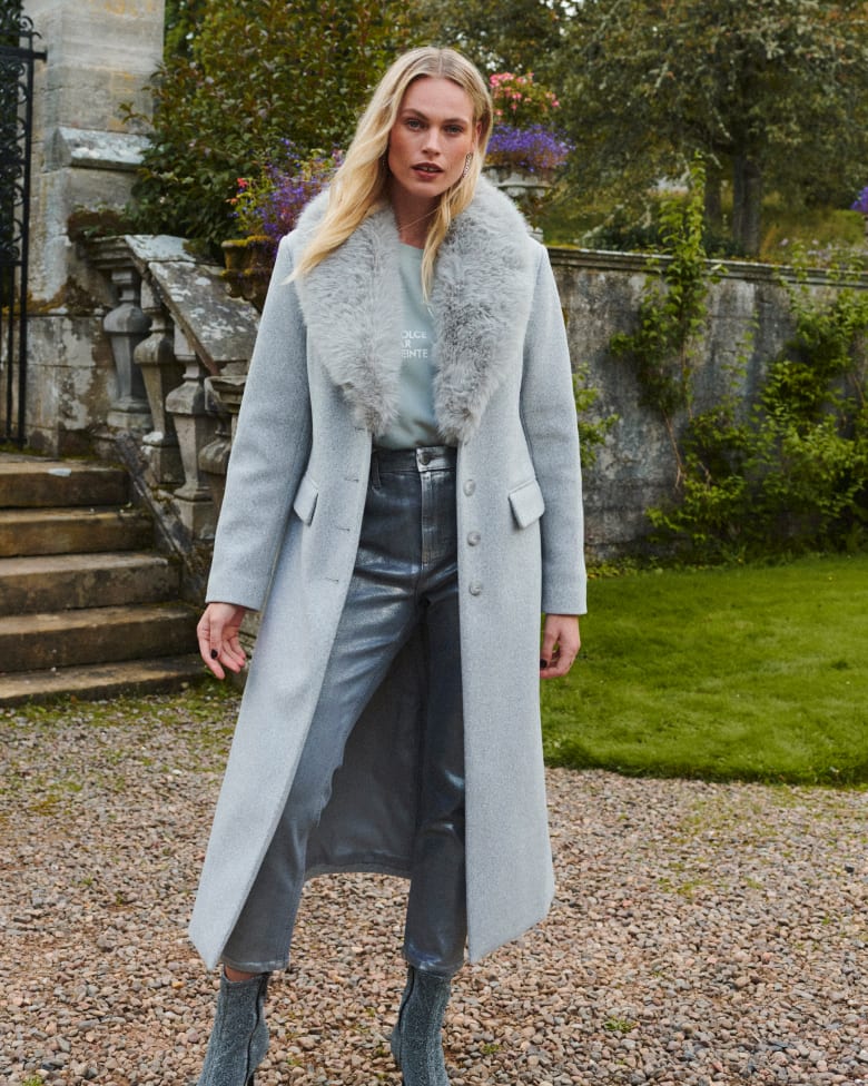 Fashion Clothing for Women, Men, Boys and Girls - River Island