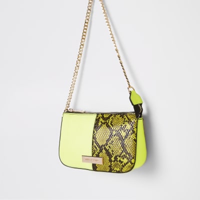 Neon Pink Purse Near Meridian | semashow.com